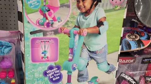 Dreamworks Gabby's Dollhouse Bicycle Ret... | Stock Video | Pond5