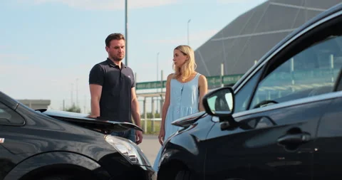 Got People Talking Stock Videos – Royalty-Free HD & 4K Videos | Pond5