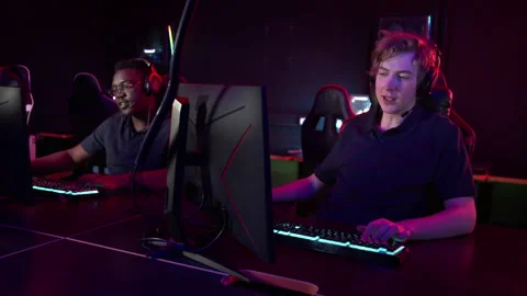 Computer Break Stock Videos – Royalty-Free HD & 4K Videos | Pond5