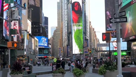 Come Times Stock Videos – Royalty-Free HD & 4K Videos