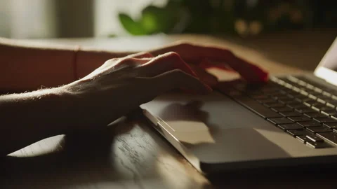 Hand Swipe Stock Videos – Royalty-Free HD & 4K Videos | Pond5