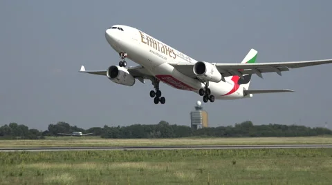 Emirates Airplane Stock Video Footage | Royalty Free Emirates Airplane ...