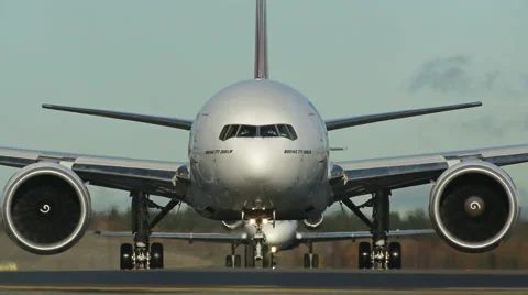 Emirates Boeing 777 taxiing front view | Stock Video | Pond5