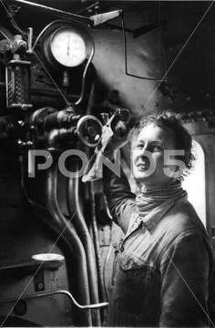 Erica Arneil Train Driver Of The Flying Scotsman Steam Train. (for Full ...