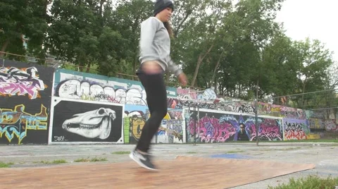 Professional Break Dancing Stock Videos – Royalty-Free HD & 4K Videos