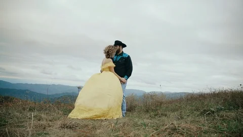 Fall on Max Patch Mountain Appalachian M... | Stock Video | Pond5