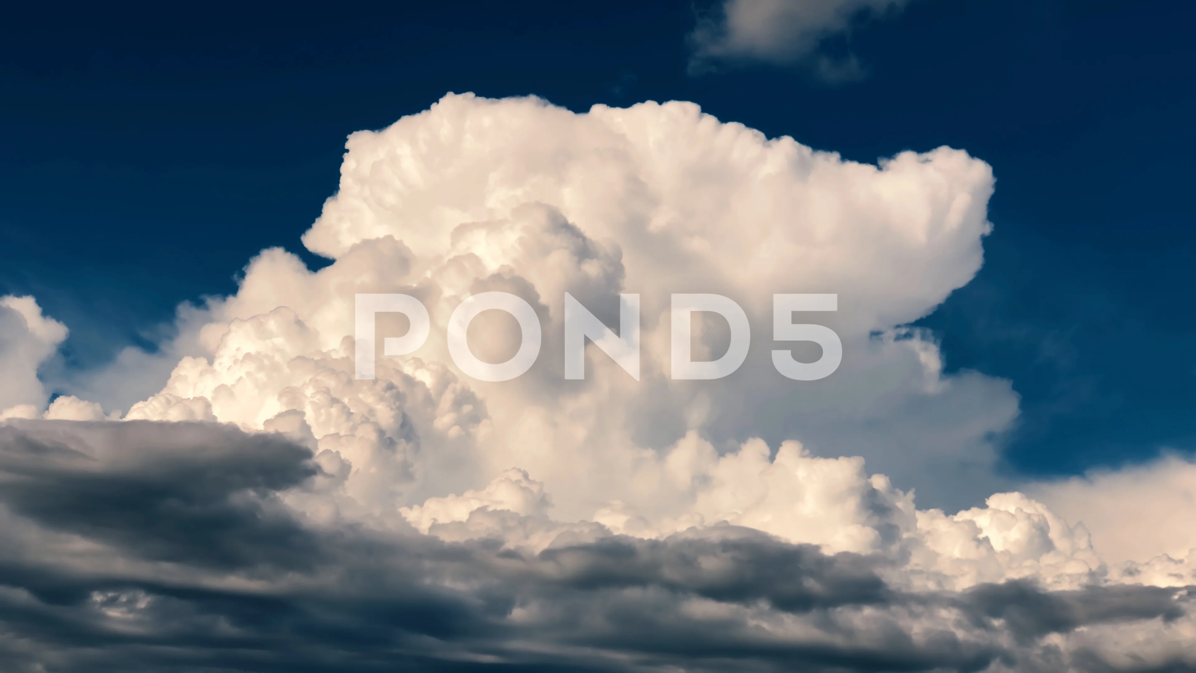 Stratus Clouds In Chicago