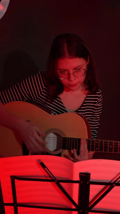 Zoom Effect Guitar Stock Videos – Royalty-Free HD & 4K Videos | Pond5