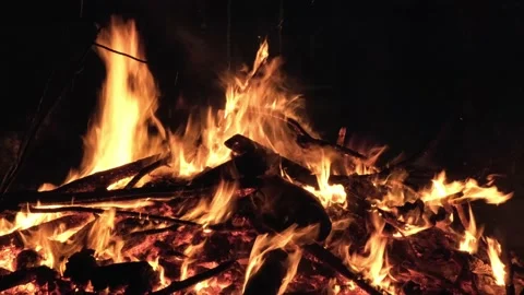 Fire pyre night mesmerize | Stock Video | Pond5