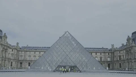 Fixed shot on the pyramid of the Louvre ... | Stock Video | Pond5