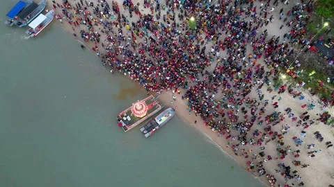 The floating chariot with thousand of Hi... | Stock Video | Pond5
