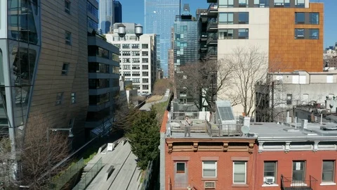 flying west reveal of empty High Line Pa... | Stock Video | Pond5