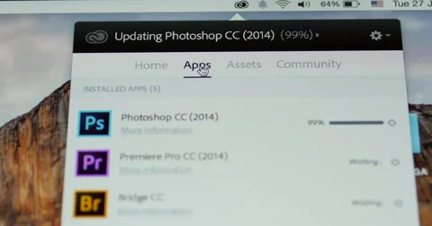 Focusing to Updating Adobe Photoshop sta... | Stock Video | Pond5