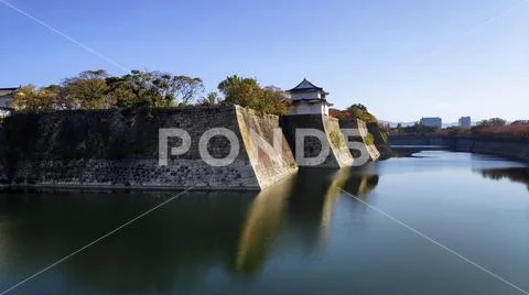 Fortification and ditch water around Osaka Castle ~ Premium Photo ...