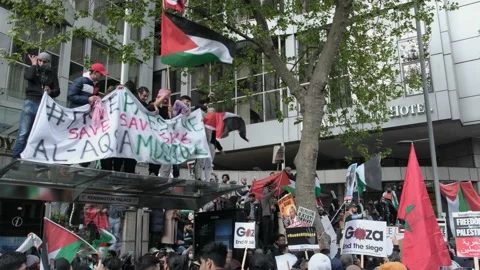 Roof Of Bus Stock Videos – Royalty-Free HD & 4K Videos