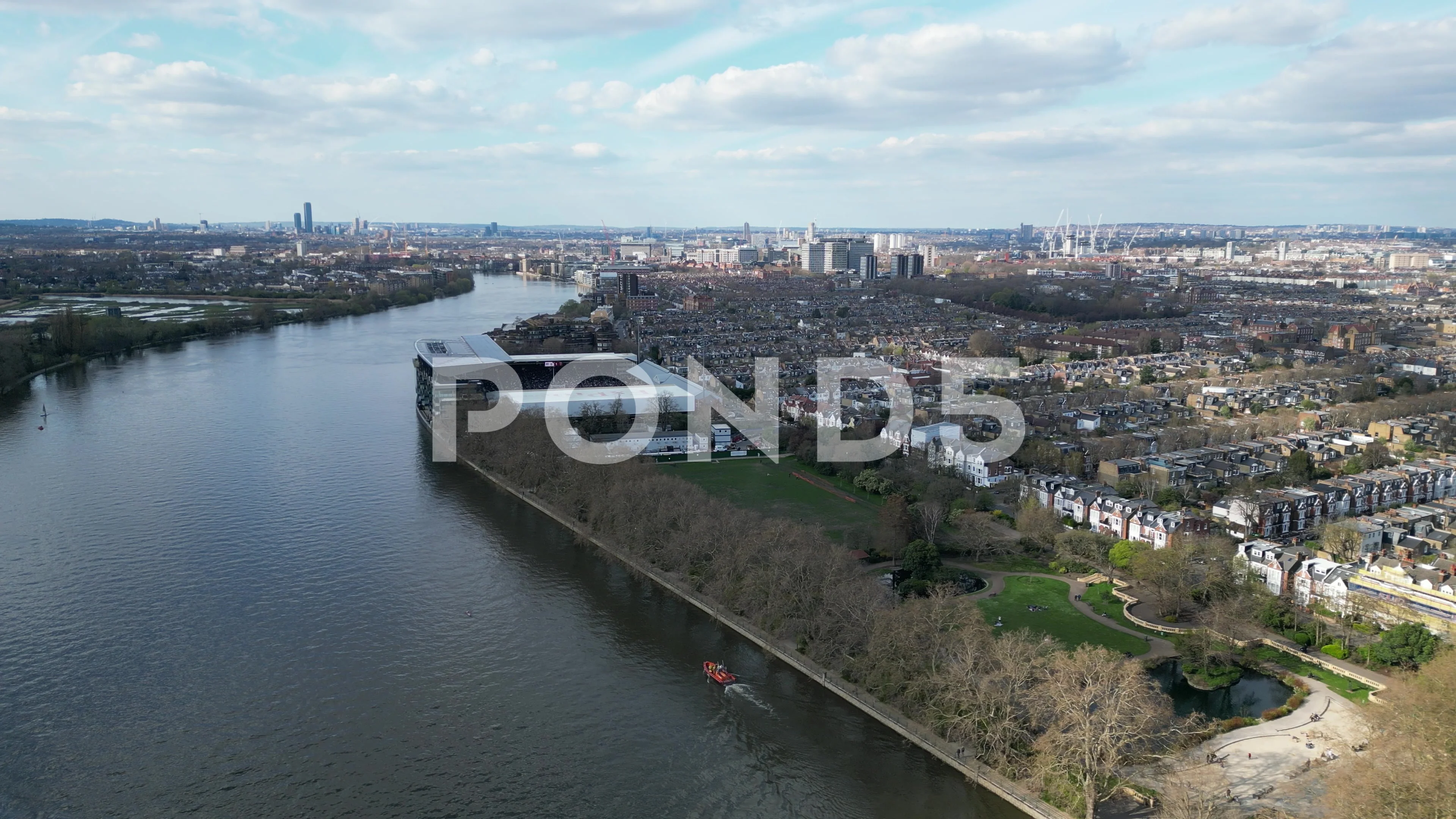 River Thames Aerial Uk35815 London And River Thames Aerial View Uk Lot