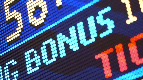 Scopre 4K Stock Footage ~ Royalty Free Stock Videos | Pond5