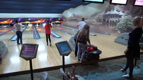 Games Bowling Stock Videos – Royalty-Free HD & 4K Videos | Pond5