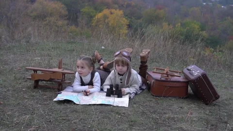 Reports Images Stock Videos – Royalty-Free HD & 4K Videos | Pond5