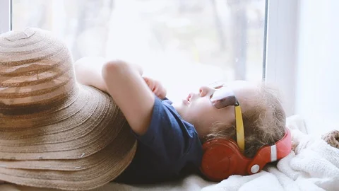 Girl Is Fon Stock Videos – Royalty-Free HD & 4K Videos