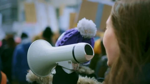 Girl Girl O Stock Videos – Royalty-Free HD & 4K Videos | Page 3