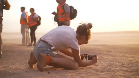 Girl Shoots Phone Stock Videos – Royalty-Free HD & 4K Videos