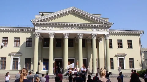 Girls Mobs050 Stock Videos – Royalty-Free HD & 4K Videos | Pond5