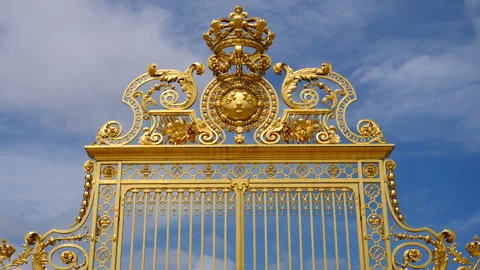 The golden entrance gate of the famous P... | Stock Video | Pond5