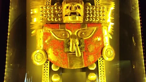 Golden inca mask in an inca museum in Ca... | Stock Video | Pond5