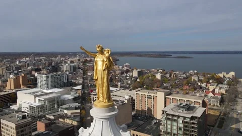 Golden Lady, statue of Wisconsin, Wiscon... | Stock Video | Pond5