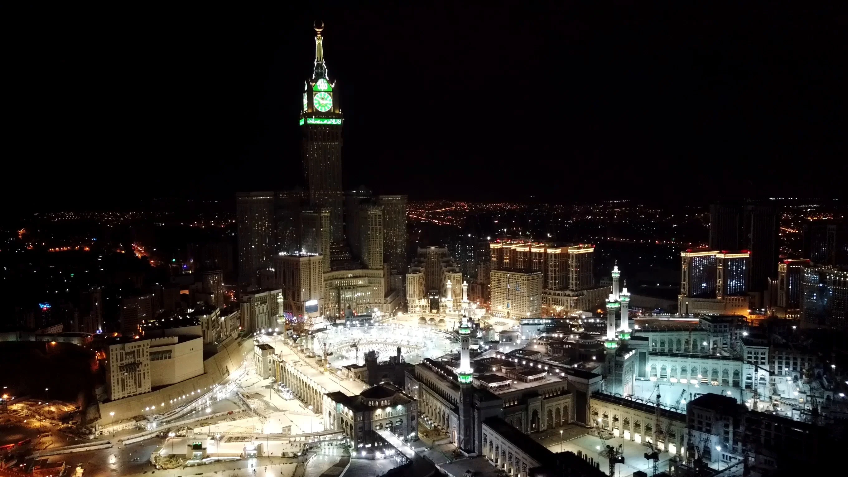 Mecca At Night New Age | Millions Head To Makkah For Huge Hajj In Heat