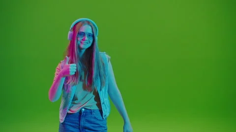 Green Screen. Teenage Girl Flashing A 'L... | Stock Video | Pond5