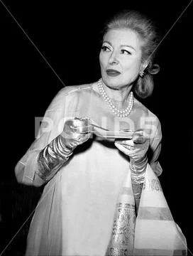 Greer Garson Circa 1980's Credit: Ralph Dominguez/MediaPunch ~ Premium ...