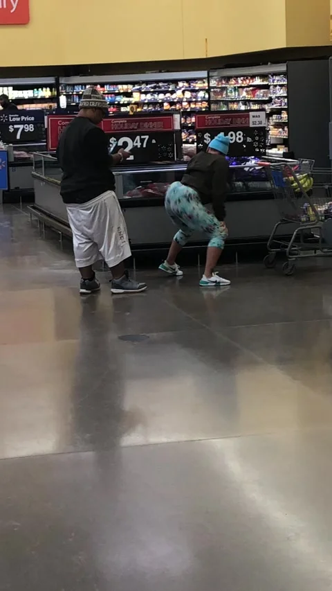 Twerking On Guy Stock Videos – Royalty-Free HD & 4K Videos