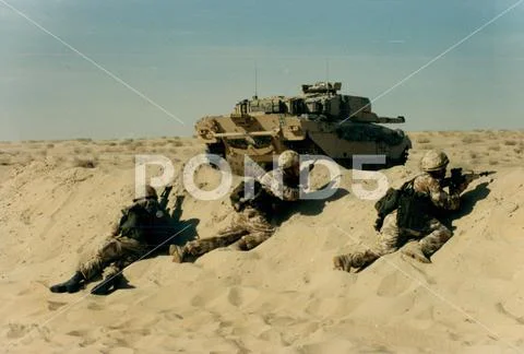 Gulf War - Kuwait. 7th Armoured Division In Saudi Arabia. Challenger ...