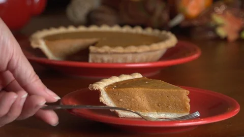 Pumpkn Pie Hand Stock Videos – Royalty-Free HD & 4K Videos