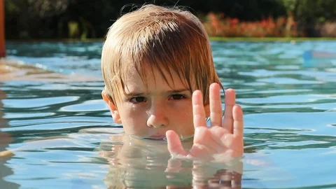 Thumb Camera G6 Stock Videos – Royalty-Free HD & 4K Videos