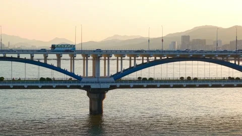 One 2025 Stock Videos – Royalty-Free HD & 4K Videos | Pond5