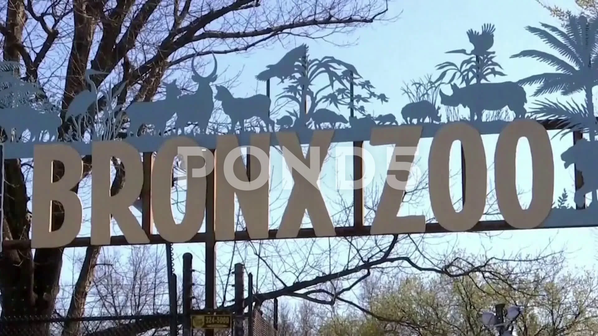 Bronx Zoo Sign