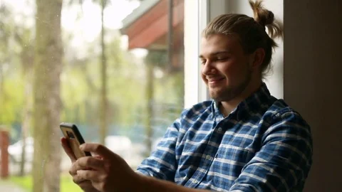 Man Bun Tupe Stock Videos – Royalty-Free HD & 4K Videos | Pond5