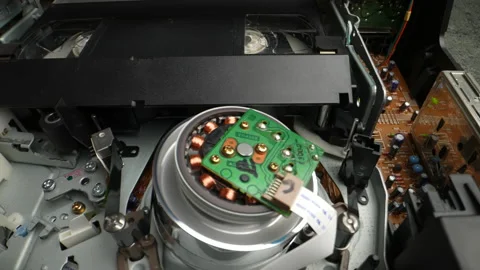 The head of an old VHS VCR with a VHS ca... | Stock Video | Pond5