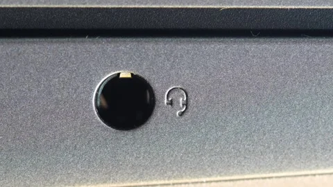 Microphone Soundcard Stock Videos – Royalty-Free HD & 4K Videos | Pond5