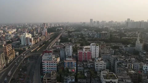 Heavy air pollution hanging over the sky... | Stock Video | Pond5