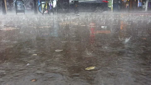 Heavy rain fall in London with big rain ... | Stock Video | Pond5