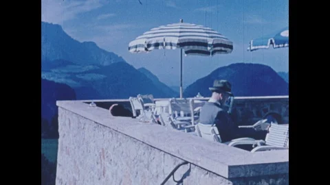 Architectes Newspaper Stock Videos – Royalty-Free HD & 4K Videos