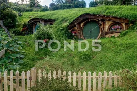 Hobbiton movie set created for filming The Lord of the Rings and The ...