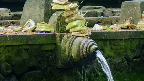 Holy spring water and sacred pool. Pura ... | Stock Video | Pond5