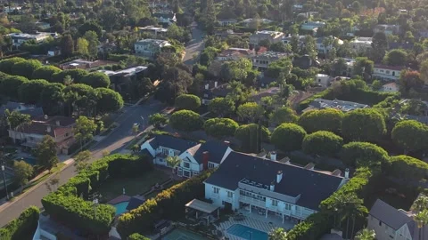Huge mansions in the flats of Beverly Hi... | Stock Video | Pond5