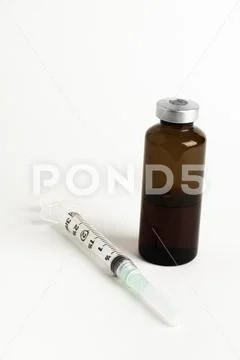 Hygienic Single-Use Plastic Disposable Injection And Amber Color Vial ...