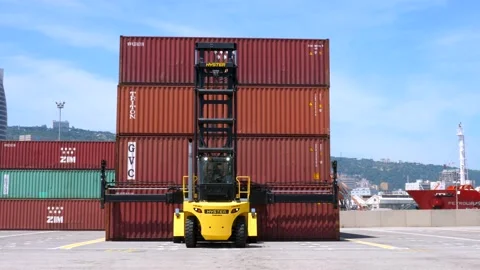 Hyster container handler lifting a Shipp... | Stock Video | Pond5